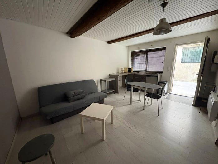 Appartement 1 pièce à Arènes, Nîmes, à louer