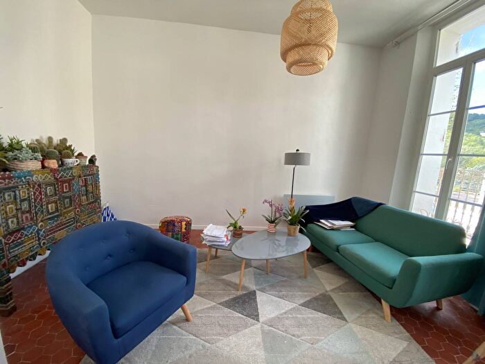 Appartement à louer - Collobrières - 2 pièces - 1 chambre