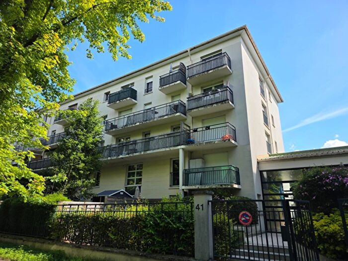 Appartement 2 pièces à Sainte-Geneviève-des-Bois, Les Aunettes, à vendre