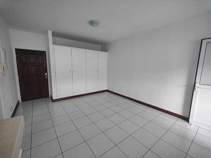 Saint-Denis, Vauban : Appartement 2 pièces à louer