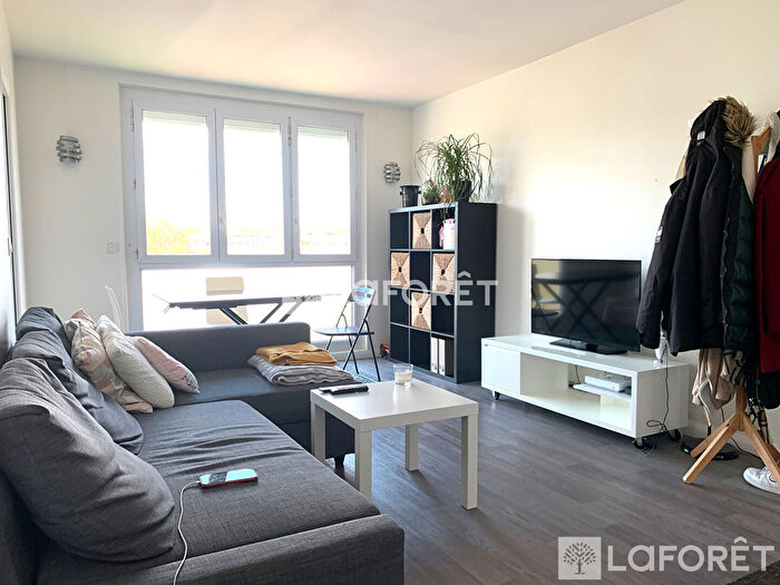 Appartement à louer - Sèvres, Beau-Site, Binelles, Renan, Chataîgneraie - 3 pièces - 2 chambres