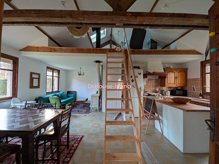 Maison à vendre - Saint-Pierre-de-Salerne - 5 pièces - 4 chambres