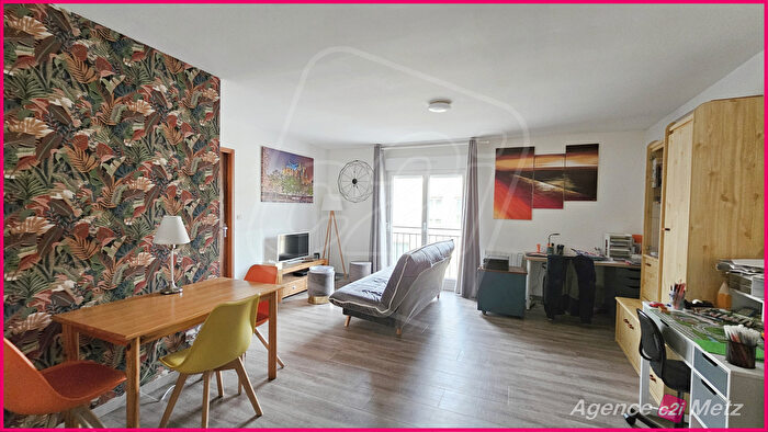 Appartement à louer - Woippy, Centre-ville, Gare - 3 pièces - 2 chambres