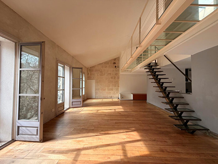 Appartement à vendre - Nîmes, Ecusson, Arènes - 4 pièces - 2 chambres