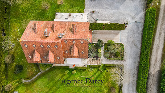 Nuits-Saint-Georges : Maison 8 pièces à vendre