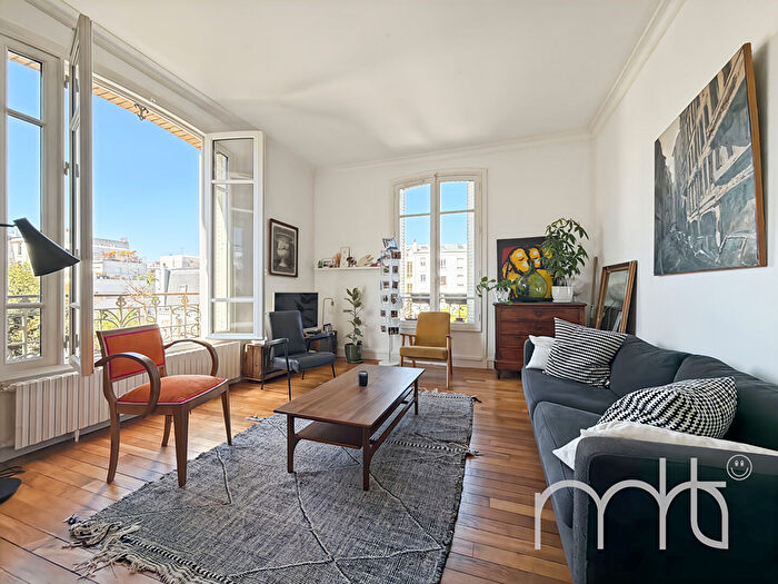 Bois-Colombes, Bourguignons, Gare : Appartement 4 pièces à vendre