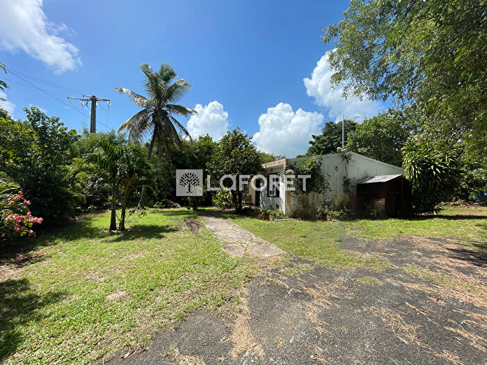 Maison à vendre - Petit-Canal - 5 pièces - 3 chambres