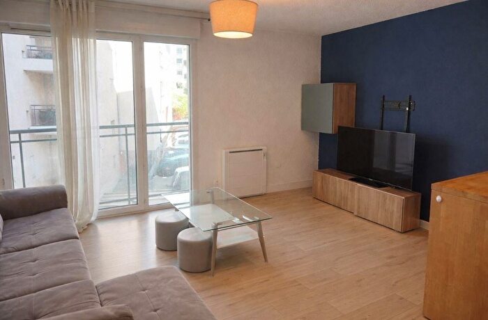 Appartement à vendre - Annemasse, Centre-ville - 2 pièces - 1 chambre