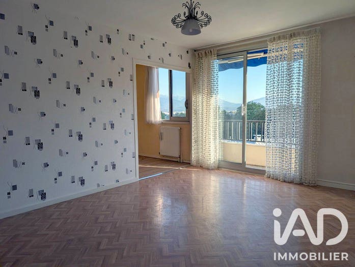 Barnave-Saint Robert, Saint-Égrève - Appartement 4 pièces à louer
