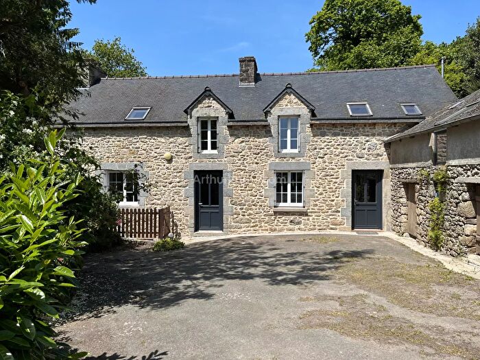 L'Hermitage-Lorge : Maison 6 pièces à vendre