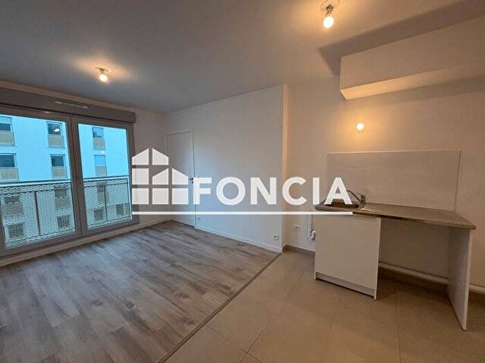 Bois dAmour-Porte de Paris-Courlancy, Reims - Appartement 2 pièces à louer