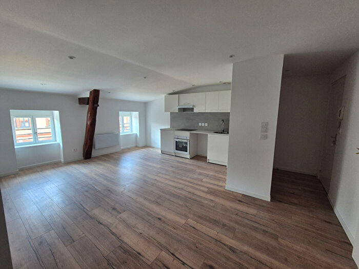 Appartement 3 pièces à Saint-Amans-Soult, à louer
