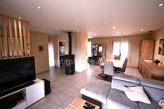 Saint-Genest-Lerpt - Maison 4 pièces à vendre