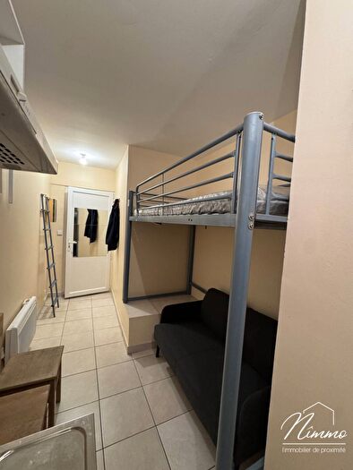 Appartement à louer - Nîmes - 1 pièce