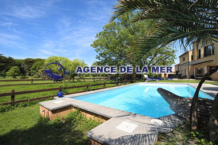 Maison à vendre - Marsillargues - 10 pièces - 6 chambres