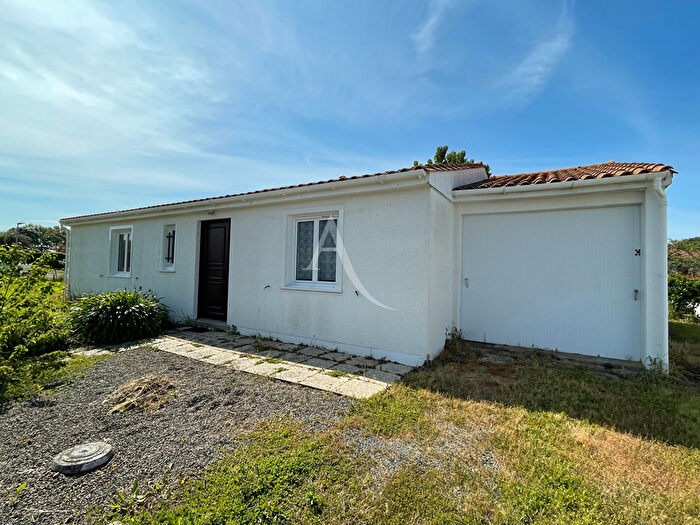 Maisons à vendre et appartements à louer - 1
