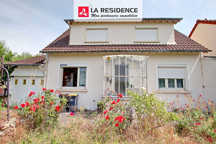 Le Mesnil-Saint-Denis - Maison 4 pièces à vendre