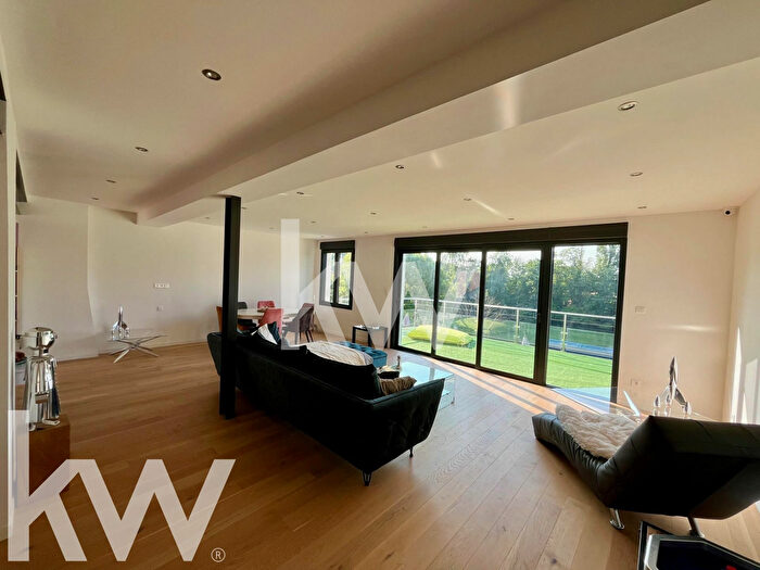 Appartement à vendre - Saint-Hilaire-Saint-Mesmin - 5 pièces - 3 chambres