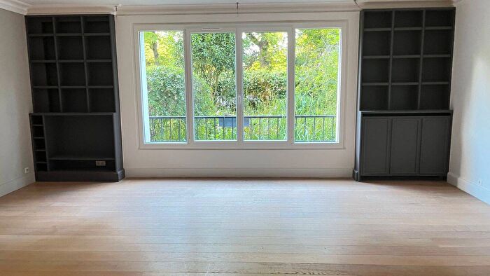 Appartement 4 pièces à louer à Saint James-Delabordère, Neuilly-sur-Seine
