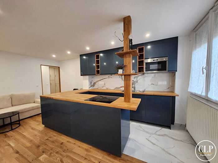 Appartement à louer - La Redoute, Fontenay-sous-Bois - 4 pièces - 3 chambres