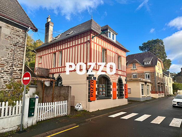 Maison 8 pièces à Saint-Jean-le-Thomas, à vendre