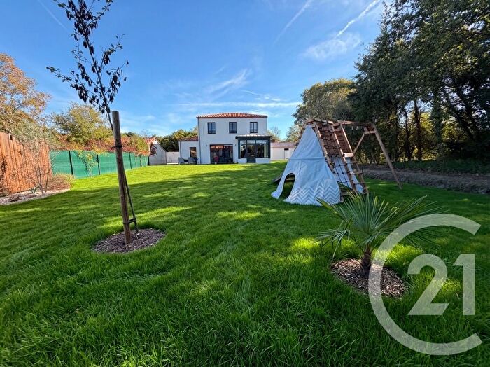 Maison 6 pièces à vendre à Pont-Saint-Martin