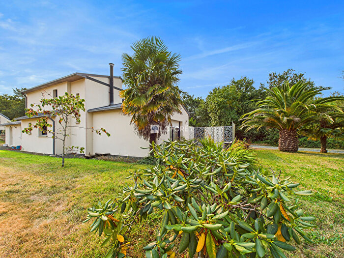 Maison à vendre - Pouldreuzic - 5 pièces - 3 chambres