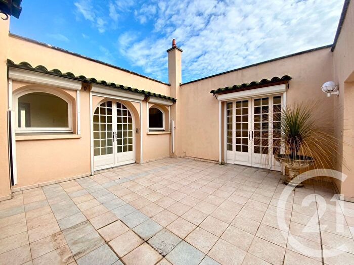 Maison à vendre - Lunel, Centre-ville, Gare - 12 pièces - 4 chambres