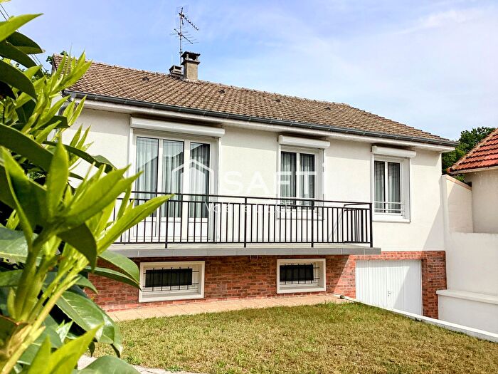 Maison 5 pièces à vendre - Achères, La Porte-de-Seine, La Croix dAchères, Les Communes