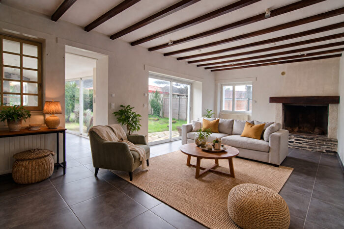 Maison à vendre - Saint-Philbert-de-Bouaine - 5 pièces - 4 chambres