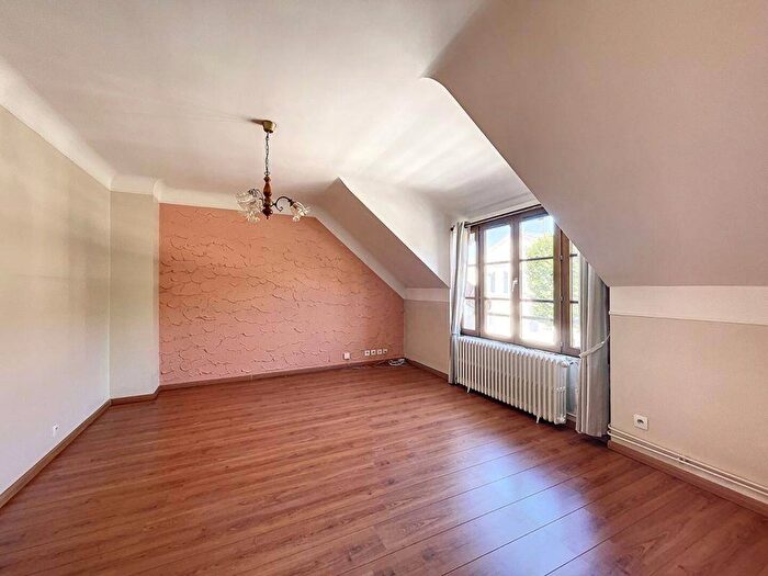 Appartement à louer - Chamfleury-Port Royal, Voisins-le-Bretonneux - 1 pièce