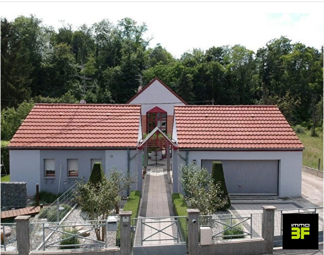 Maison à vendre - Bartenheim - 7 pièces - 4 chambres