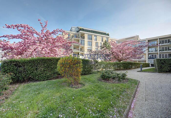 Chatou, Est - Appartement 4 pièces à vendre