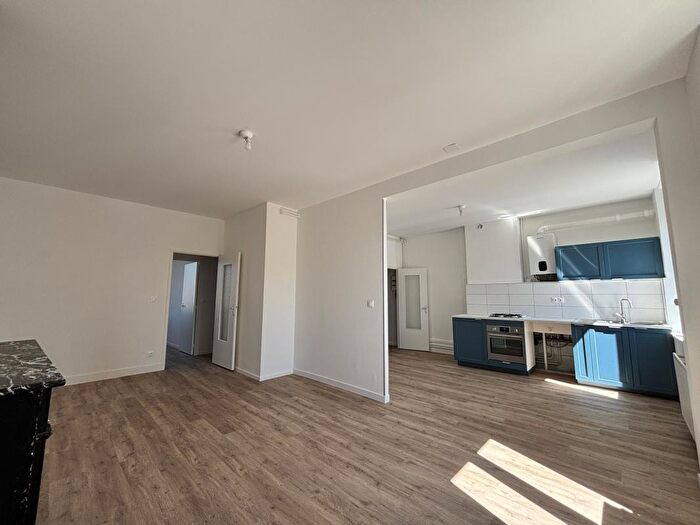 Appartement 5 pièces à louer à Villars