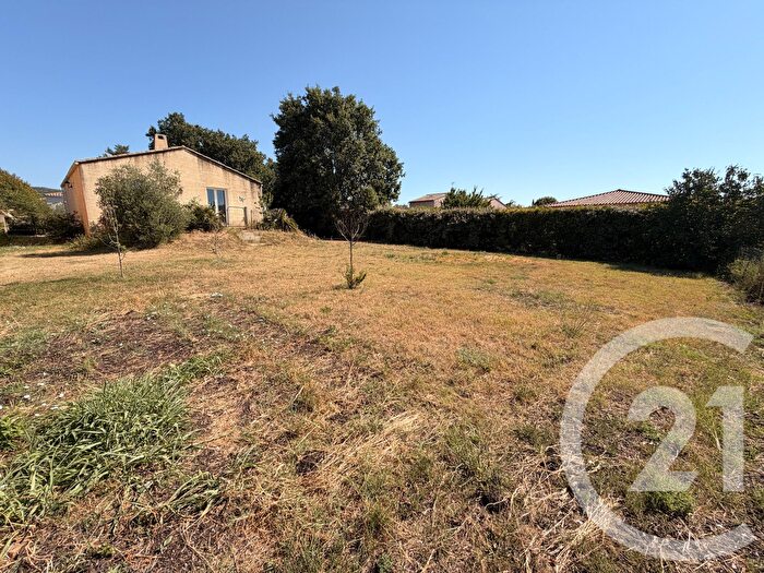 Maison 4 pièces à Saint-Julien-les-Rosiers, à vendre