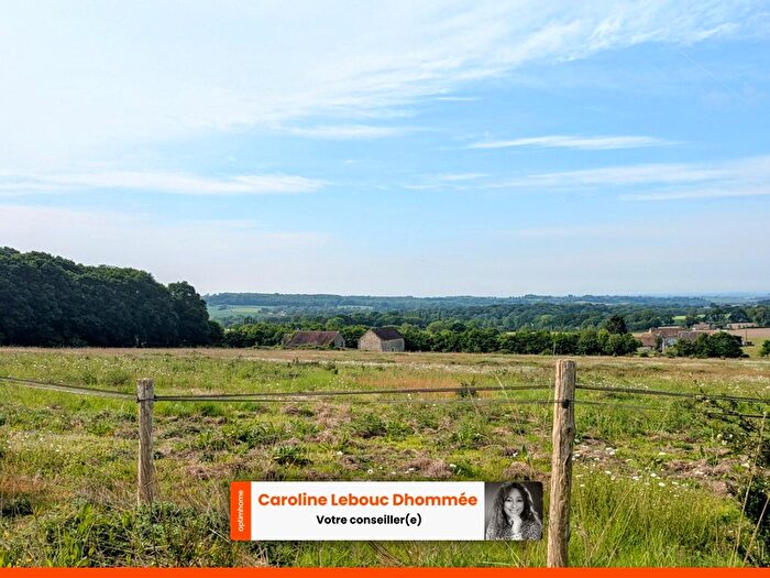 Neufchâtel-en-Saosnois : Maison 5 pièces à vendre