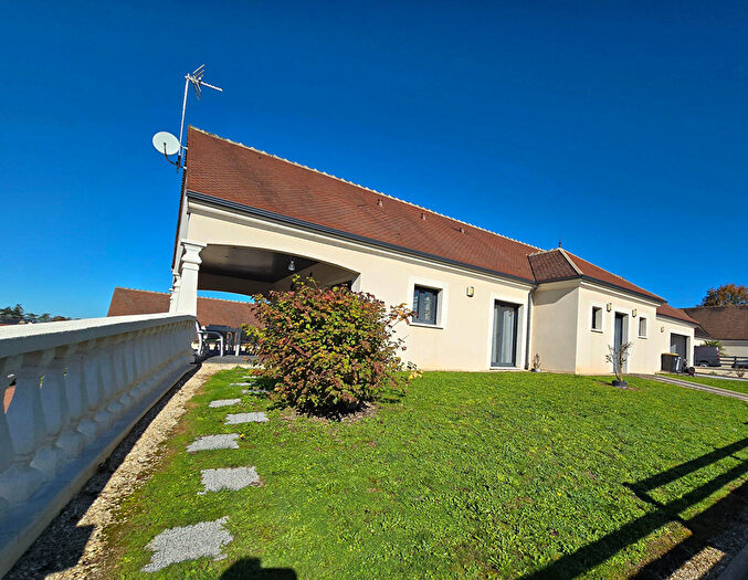 Maison à vendre - Épineuil - 7 pièces - 4 chambres