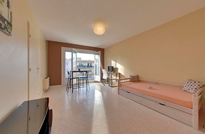 Appartement à louer - Saint-Georges-sur-Baulche - 1 pièce