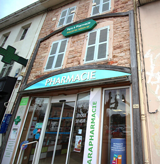 Appartement à vendre - Mézériat - 5 pièces - 4 chambres