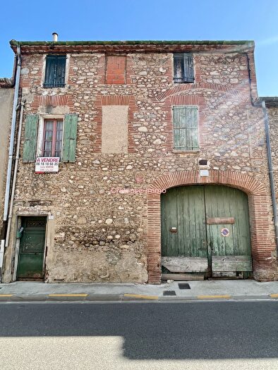 Saint-Féliu-d'Avall : Maison 10 pièces à vendre