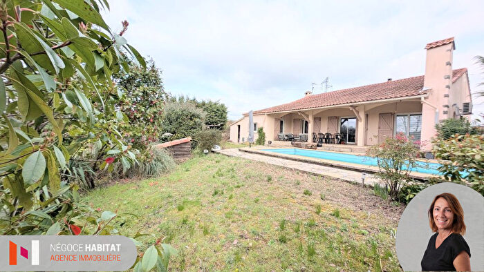 Maison à vendre - Saint-Jean-de-Crieulon - 4 pièces - 3 chambres