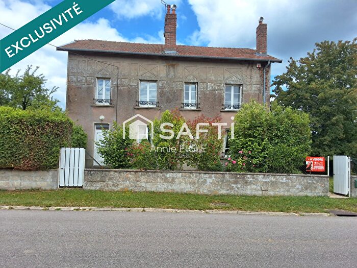 Maison 9 pièces à vendre - Montfaucon-d'Argonne