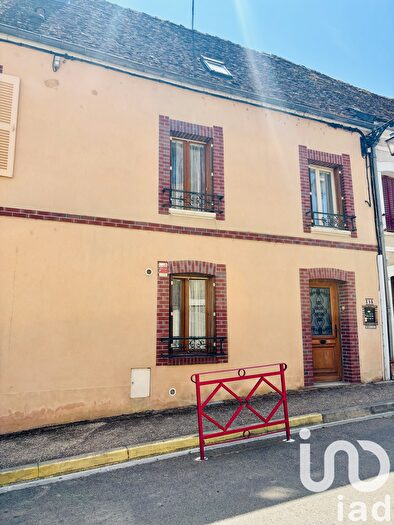 Maison à vendre - Saint-Julien-du-Sault - 5 pièces - 4 chambres