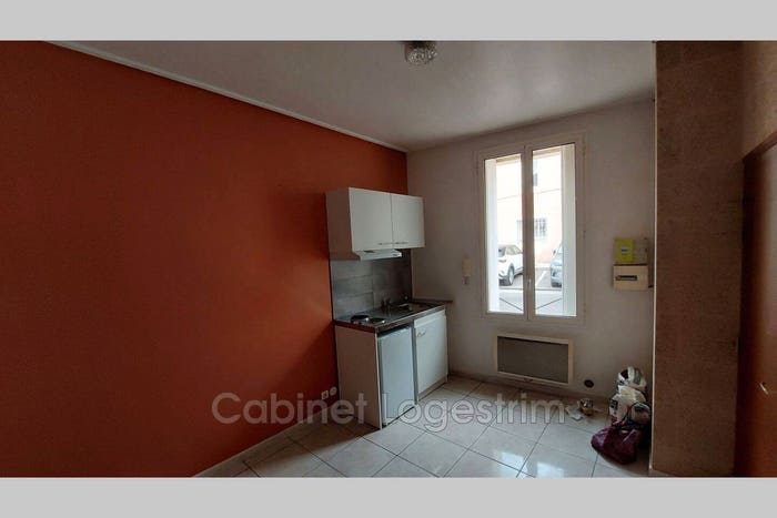 Uchaud : Appartement 1 pièce à louer