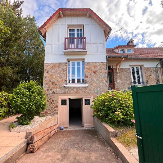 Yzeure, Centre-ville : Maison 5 pièces à vendre
