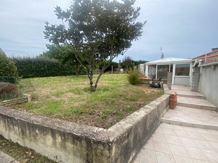 Maison à vendre - La Chaize-Giraud - 5 pièces - 2 chambres