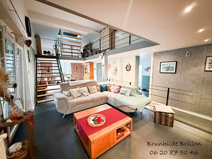 Maison à vendre - Lens, Nord Est - 9 pièces - 5 chambres