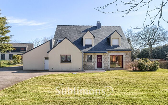 Maison à vendre - Plescop - 9 pièces - 5 chambres