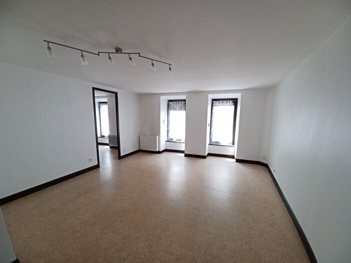 Appartement à louer - Mauriac - 3 pièces - 2 chambres