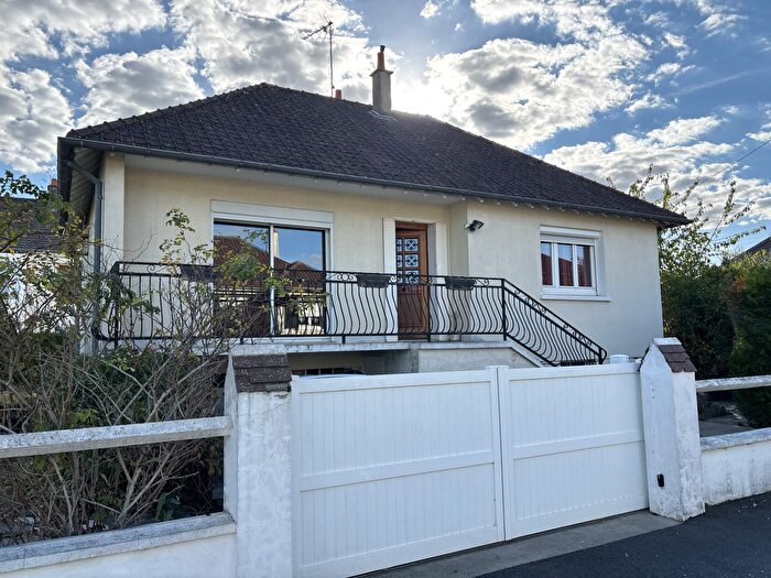 Maison 4 pièces à La Chaussée-Saint-Victor, à vendre